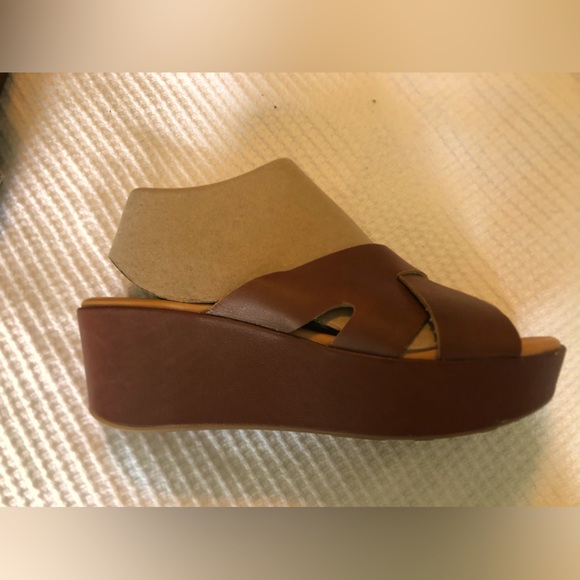 Kork-Ease | Shoes | Korks Sandals Soft Leather Almost New Wore Twice ...
